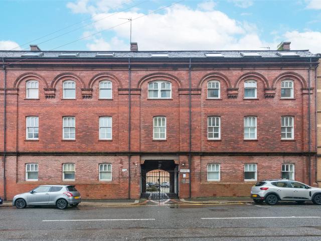 Apartment at Bell Street, Glasgow