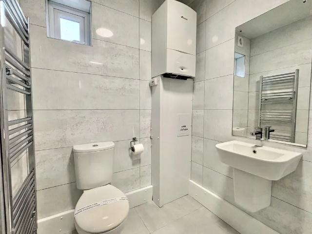Apartment at Bellevue Road, Southampton