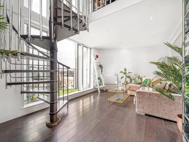 Apartment at Bellefields Road, Greater London