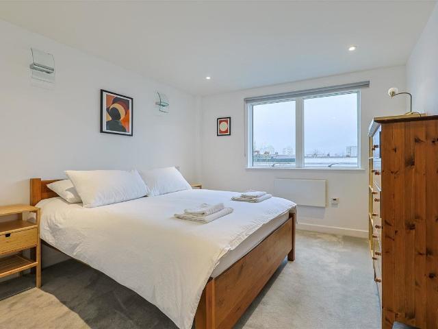 Apartment at Bellefields Road, Greater London