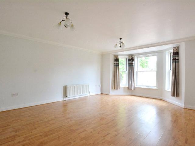 Apartment at Belmont Hill, Greater London