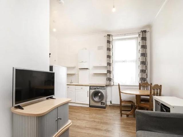 Apartment at Belmont Street, Greater London