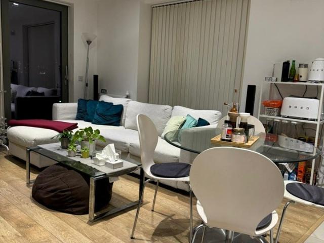 Apartment at Ben Jonson Road, Greater London
