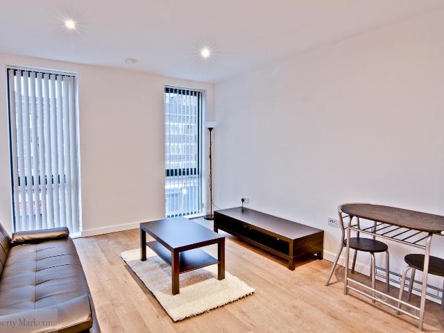 Apartment at Ben Jonson Road, Greater London