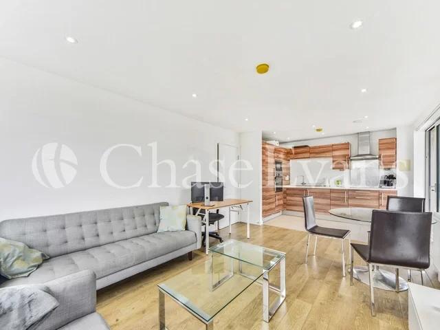 Apartment at Ben Jonson Road, Greater London