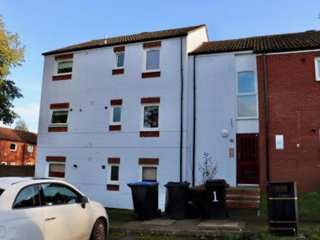 Apartment at Benjamin Square, Far Cotton