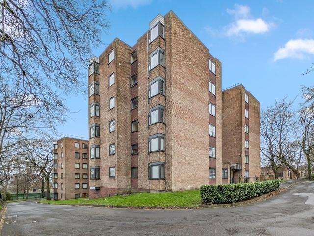 Apartment at Benwell Grange Close, Newcastle upon Tyne