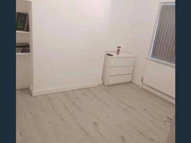 Apartment at Beresford Avenue, Slough