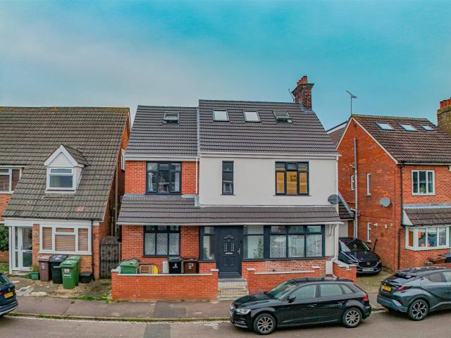 Apartment at Beresford Road, St Albans