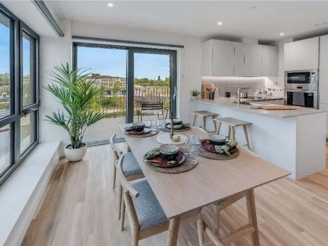 Apartment at Berkeley Avenue, Greater London