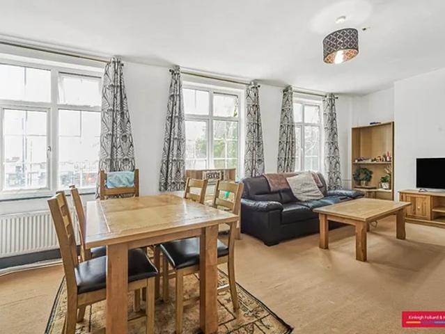 Apartment at Berkeley Gardens, Greater London
