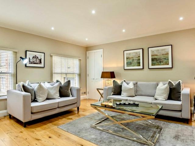 Apartment at Berkeley Square, City of Westminster