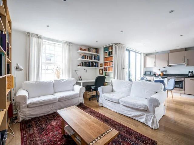 Apartment at Bermondsey Street, Greater London