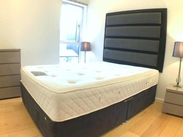 Apartment at Bermondsey Street, Greater London