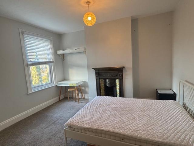 House at Bernard Avenue, Greater London