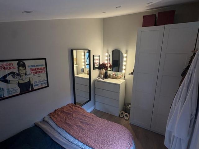 Apartment at Berriman Road, Greater London
