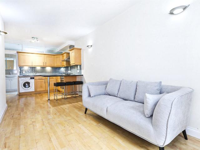 Apartment at Berwick Street, City of Westminster