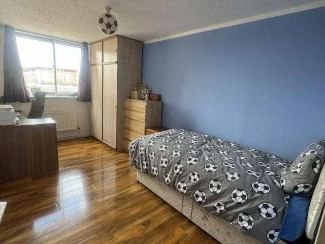 Apartment at Bessborough Road, Greater London