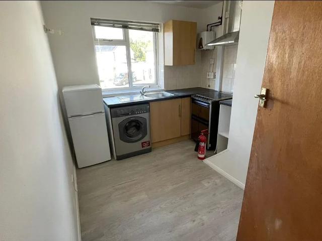 Apartment at Bicknell Road, Surrey Heath