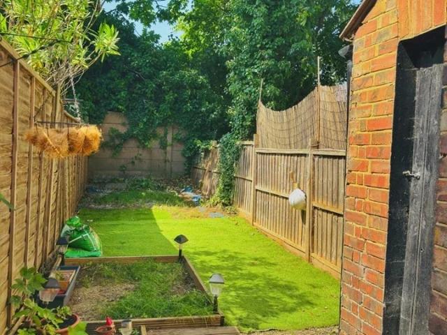 Apartment at Bickley Street, Greater London