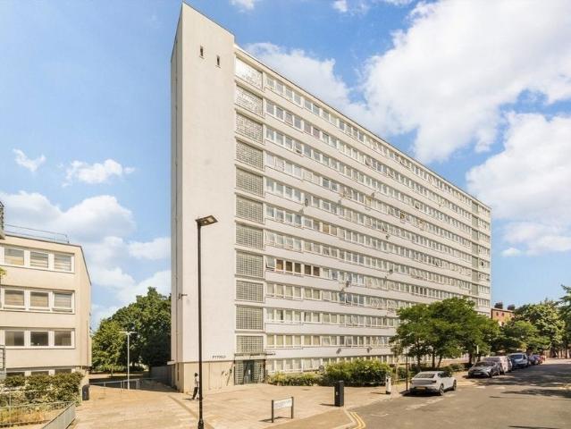 Apartment at Biggerstaff Street, Greater London