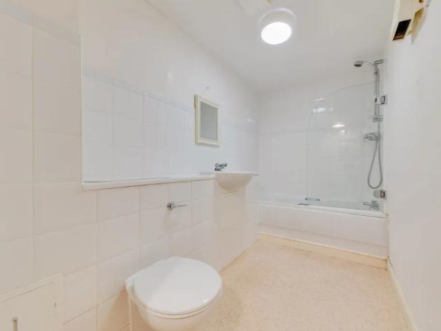 Apartment at Bingley Court, Canterbury