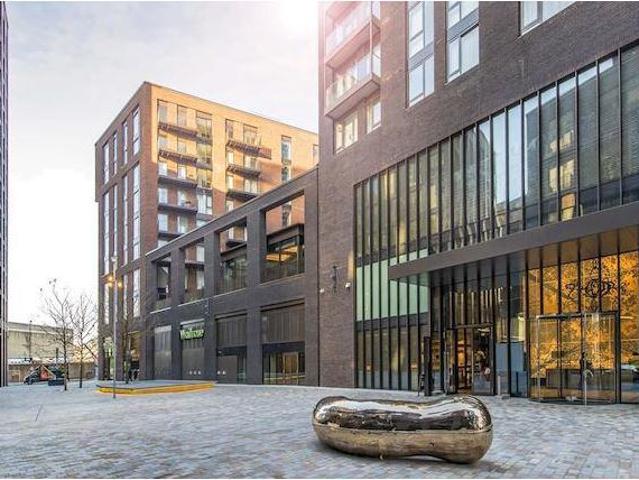 Apartment at Binfield Road, Greater London