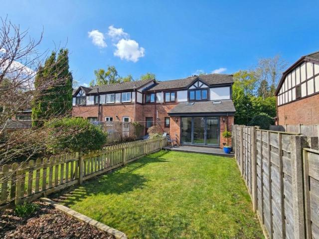 Apartment at Birch Tree Close, Trafford