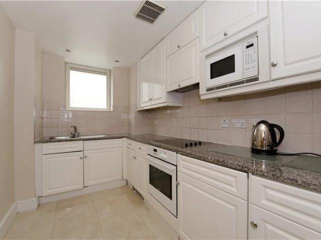 Apartment at Bird Street, City of Westminster