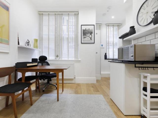 Apartment at Bishop King's Road, Greater London