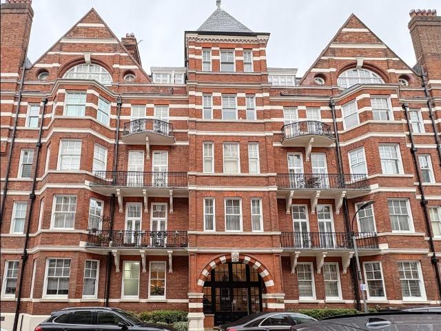 Apartment at Bishop King's Road, Greater London