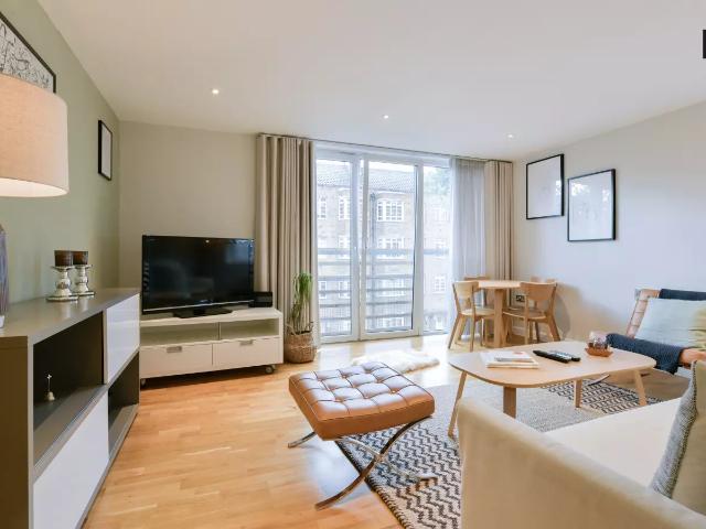 Apartment at Bishop Street, Greater London