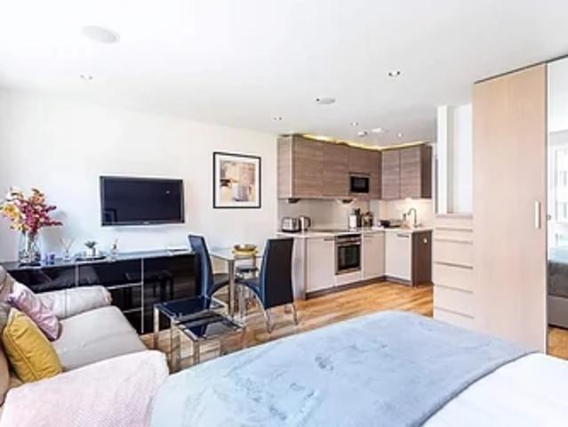 Apartment at Bishop's Avenue, London