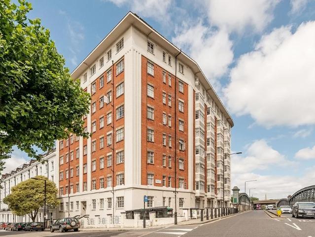 Apartment at Bishop's Bridge Road, City of Westminster