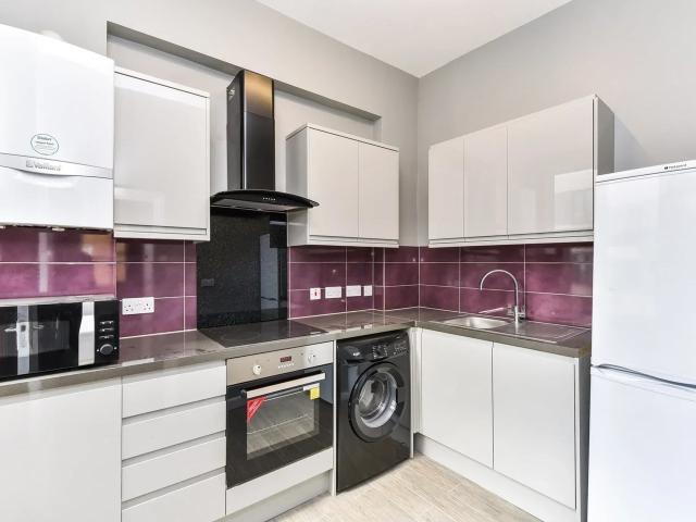 Apartment at Bishop's Bridge Road, City of Westminster