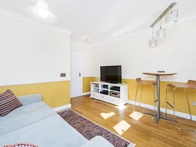 Apartment at Bishop's Bridge Road, City of Westminster