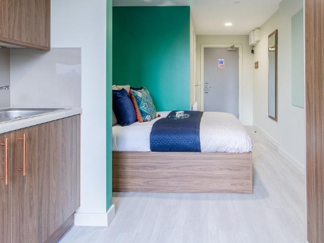 Room at Bishopsgate Street, Birmingham