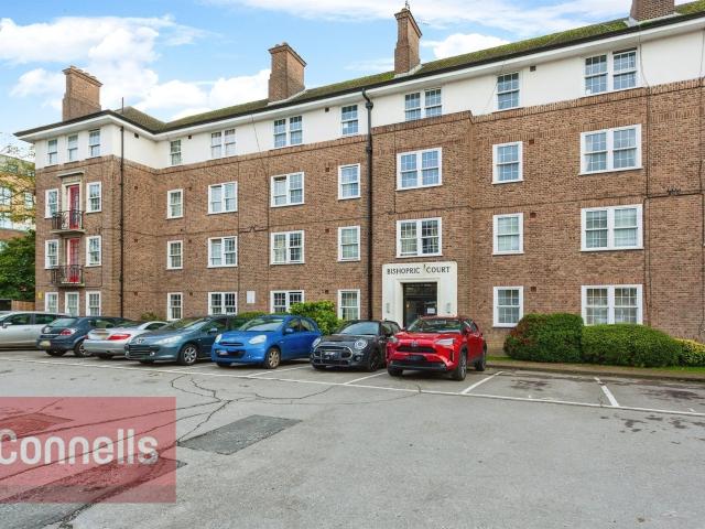 Apartment at Bishopric, Horsham
