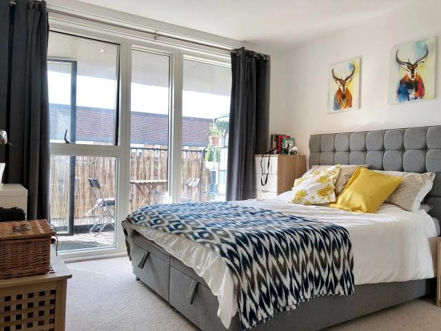 Apartment at Blue Anchor Lane, Greater London