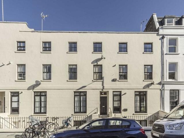Apartment at Blythe Road, Greater London