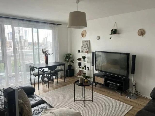 Apartment at Blackthorn Street, Greater London