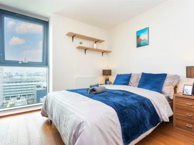 Apartment at Blackwall Way, Greater London