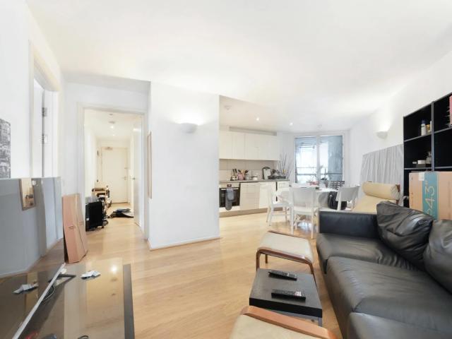Apartment at Blackwall Way, Greater London