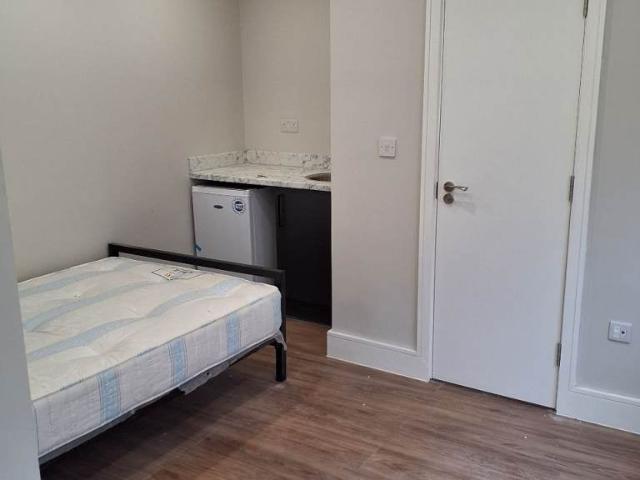 Apartment at Blackwell Close, Greater London