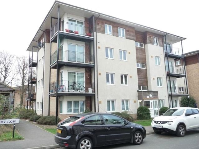 Apartment at Blackburn Way, Greater London