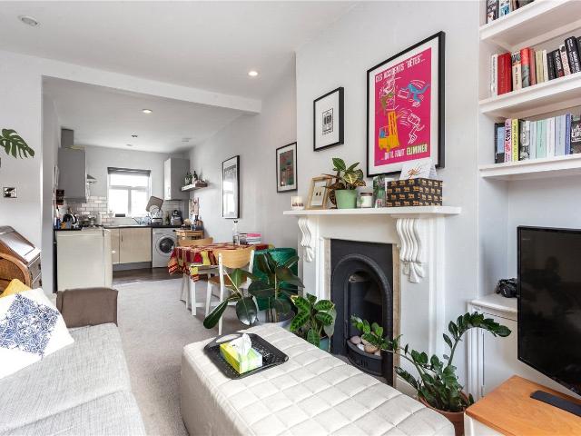 Apartment at Blackstock Road, Greater London