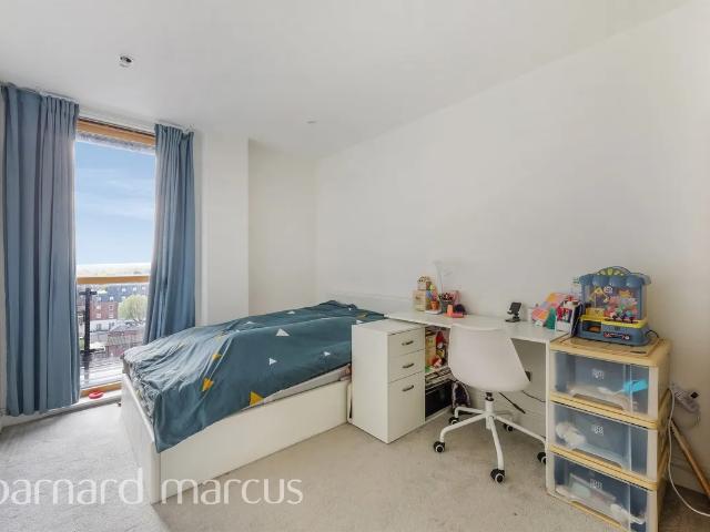 Apartment at Blagdon Road, Greater London