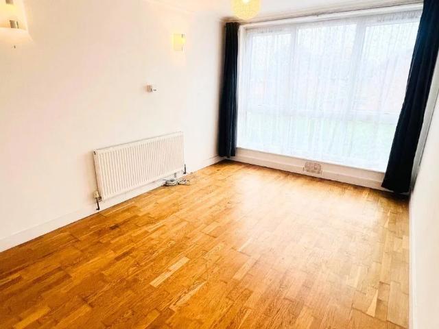 Apartment at Blandford Road North, Upton