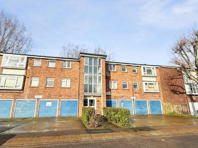 Apartment at Bledlow Close, Greater London