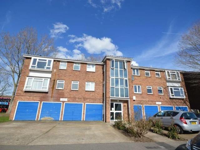 Apartment at Bledlow Close, Greater London